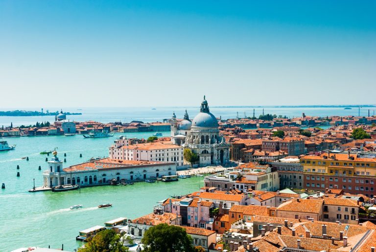 Una vacanza di lusso a Venezia: ecco le esperienze da provare Una vacanza di lusso a Venezia: ecco le esperienze da provare
