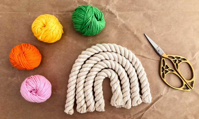Tutorial arcobaleno in macramè: decorazione da parete fai da te